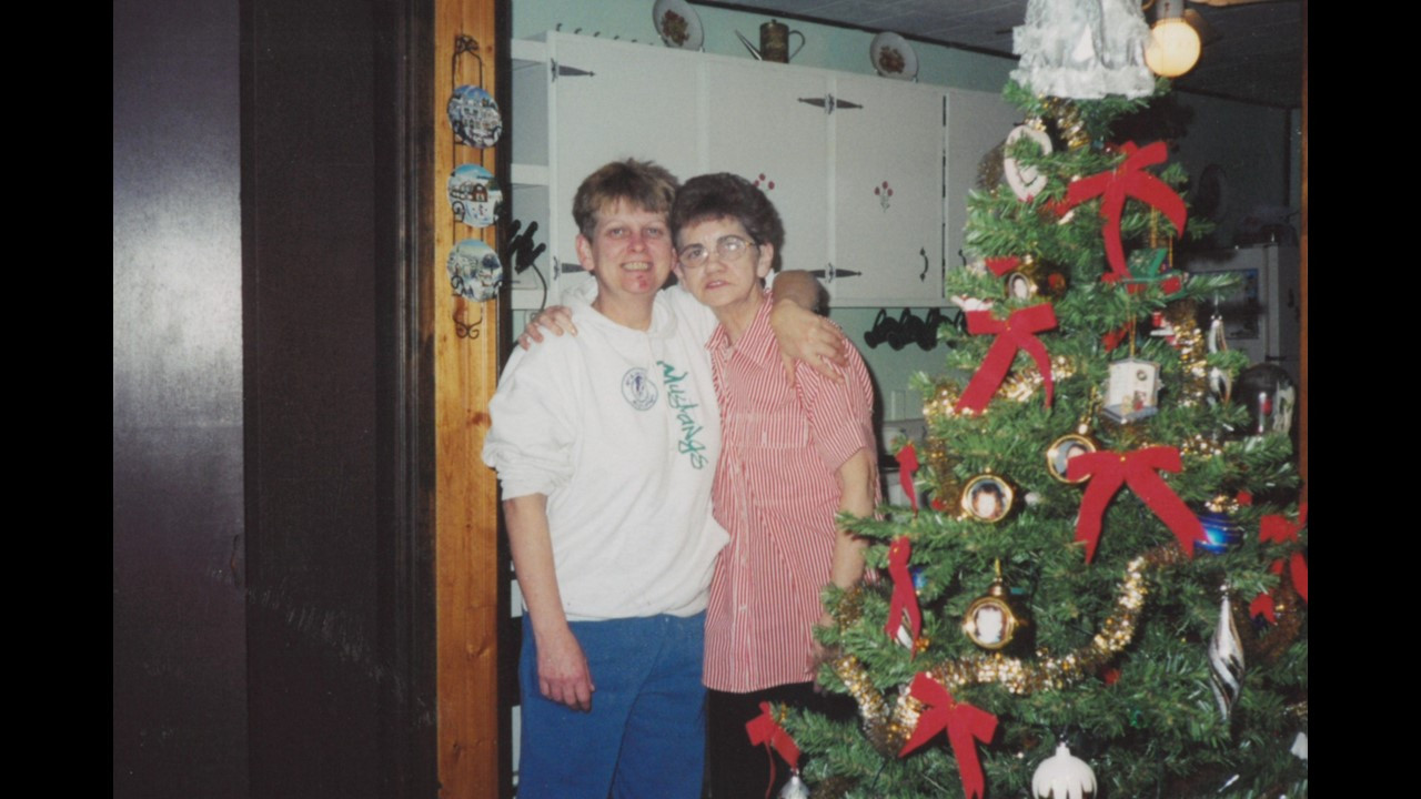THOMPSON: April Lillian of Lucan | Haskett Funeral Homes | Exeter ...